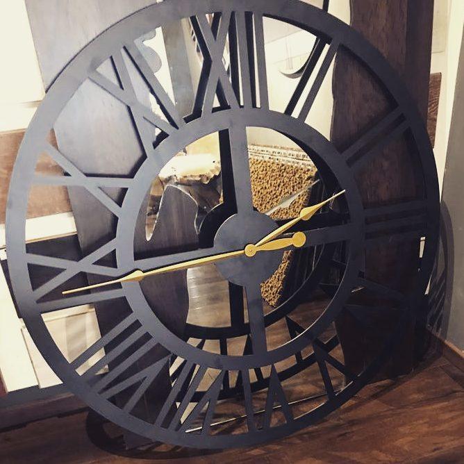 Kronos Wall Clock - DesignmintDecor